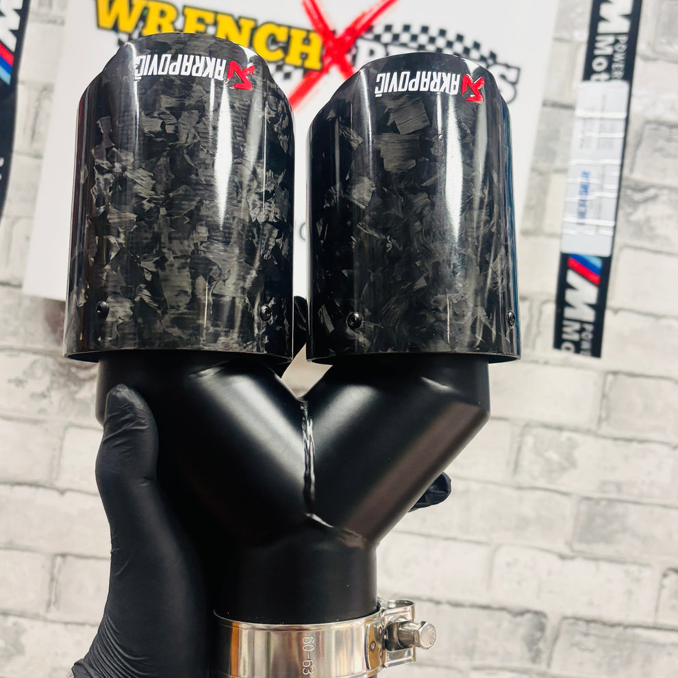 Akrapovic Dual Tip | Akra Forged Carbon Dual Exhaust Tip – wrenchxperts